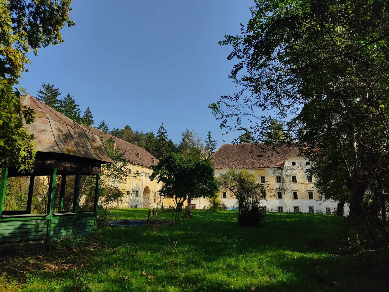 Grad Ponoviče - DownForCastle